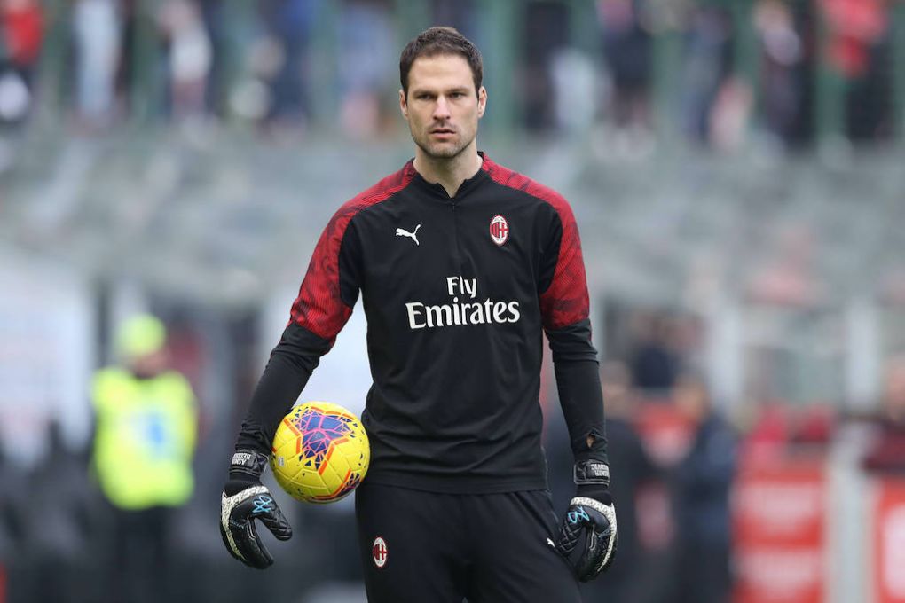 Telegraph: Milan in talks with Bournemouth over signing to fill hole in ...