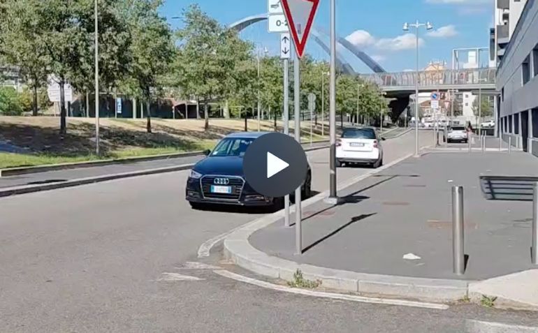 Watch: Tonali arrives at Casa Milan to sign contract extension