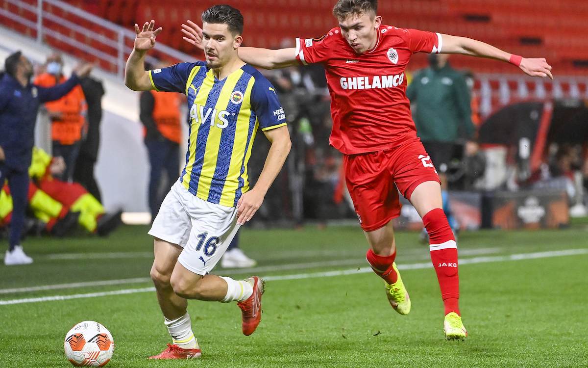 CM Milan Not Interested In Fenerbahce Winger Despite Comments From Father CM Milan Not Interested In Fenerbahce Winger Despite Comments From Father