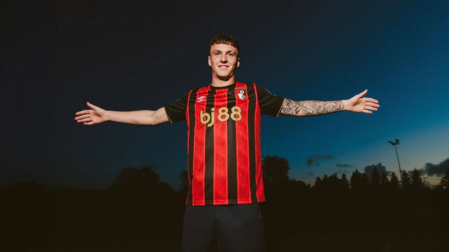 Official: Alex Jimenez completes full AC Milan exit as Bournemouth ...